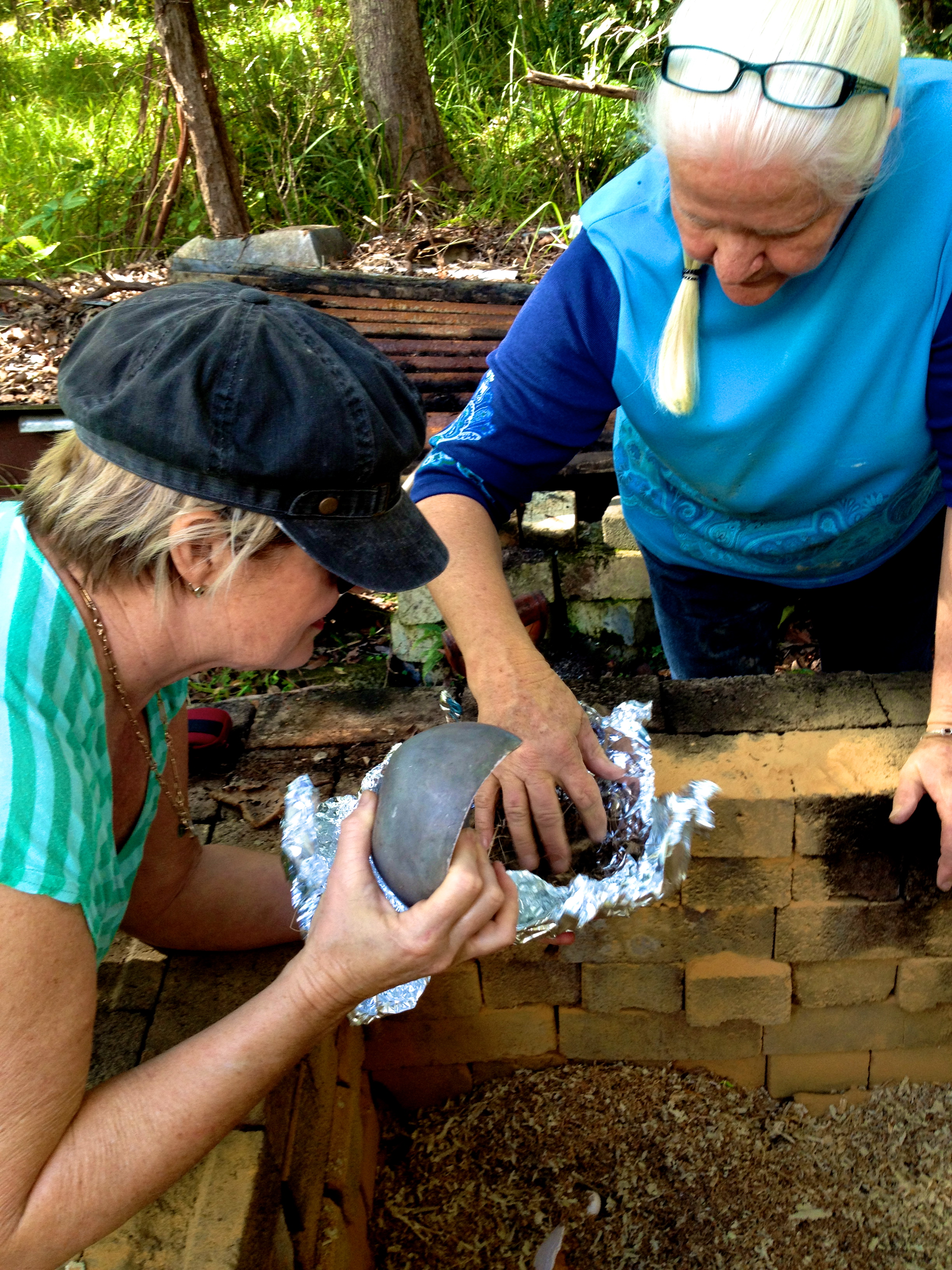 Pit Firing: Step-by-step Instructions - Marian Williams Pottery