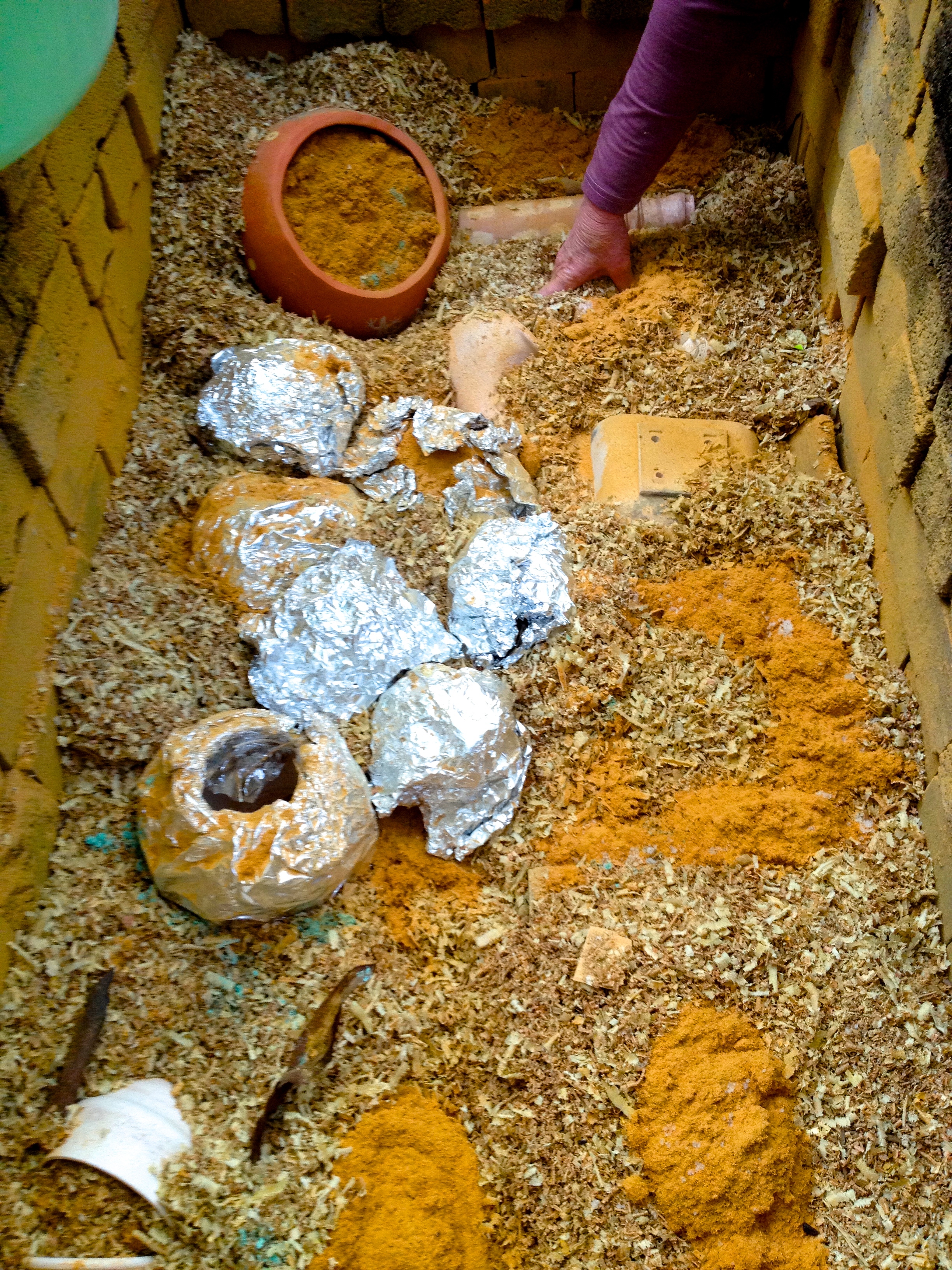 Pit Firing: Step-by-step Instructions - Marian Williams Pottery
